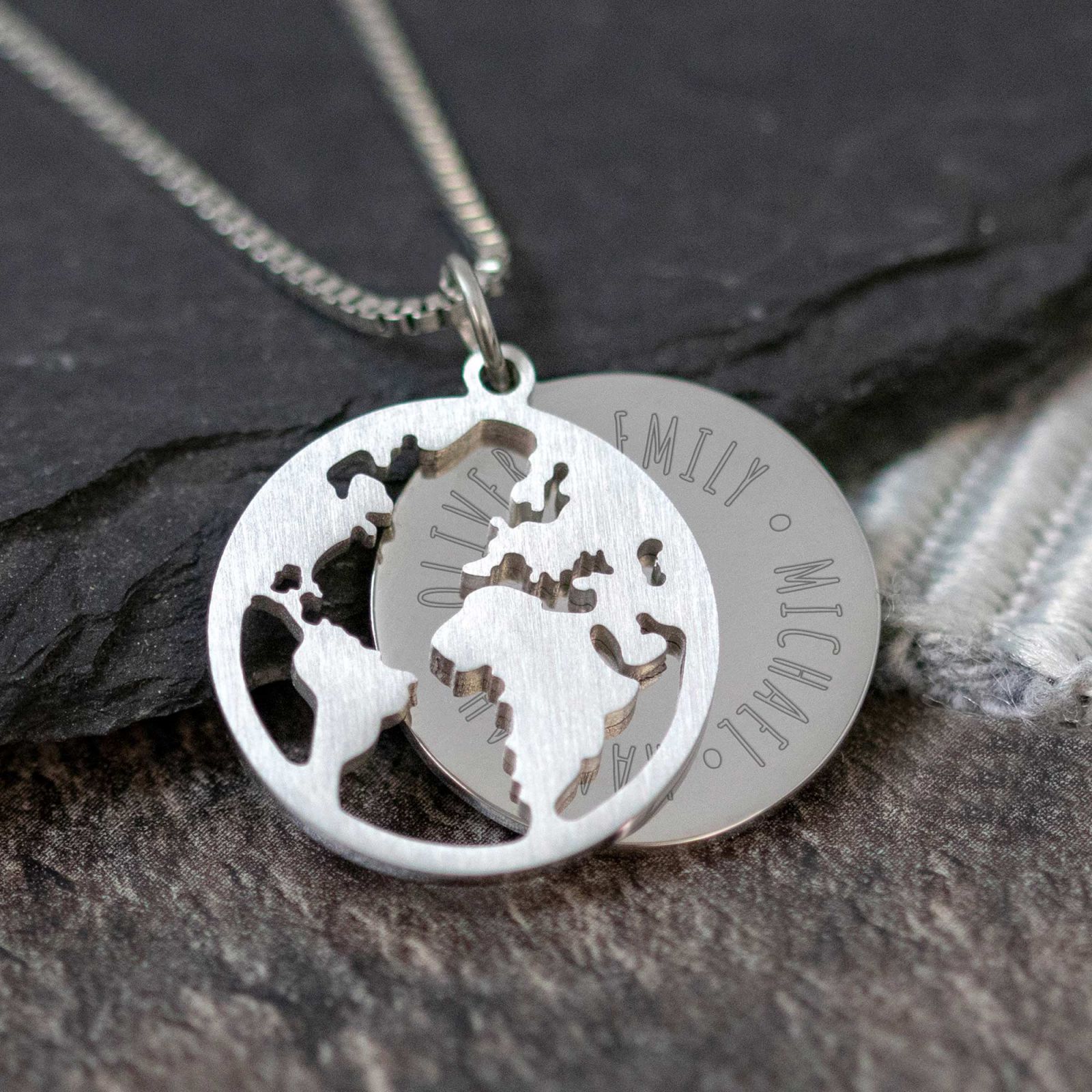 Schmuck mit Gravur: Anhänger, Armband und Ketten mit Namen